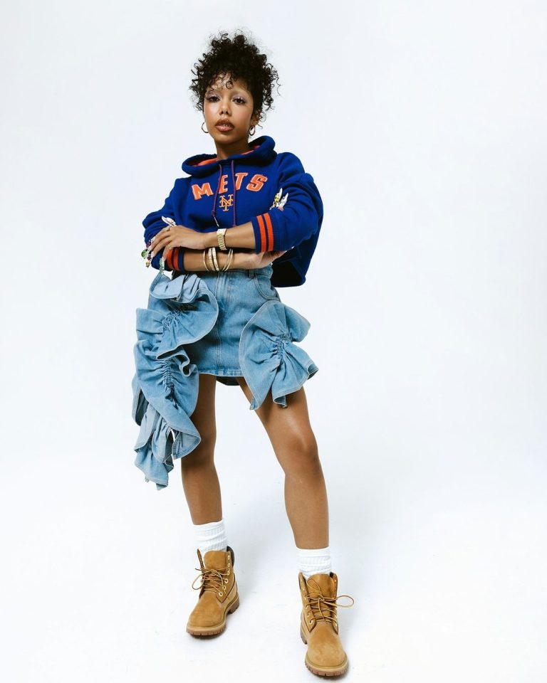 Y2K Fashion For Women: How To Rock 2000s Trends In 2024